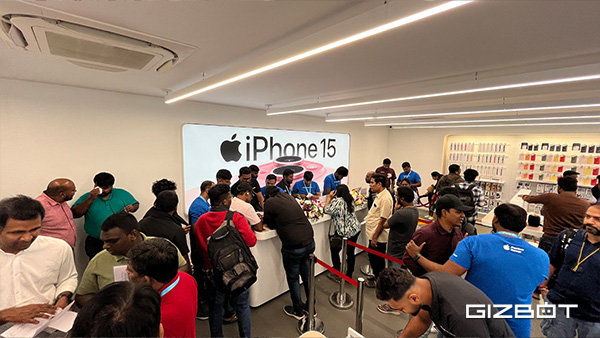 iPlanet Unveils India's Largest Apple Premium Partner Store In ...